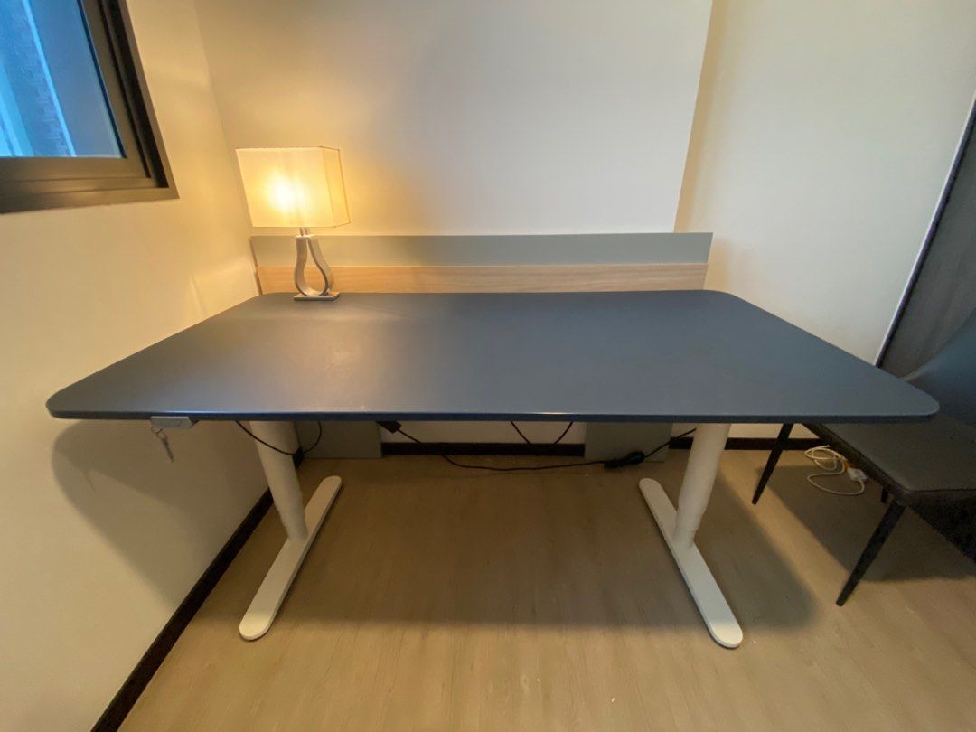 IKEA BEKANT Electric Height Adjustable Standing/ Sitting Desk ...