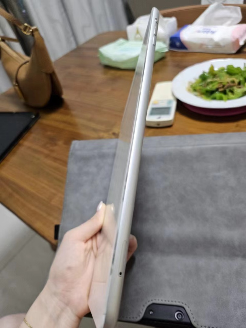 iPad Air 1 WiFi + Cellular Silver 64GB, Mobile Phones & Gadgets ...