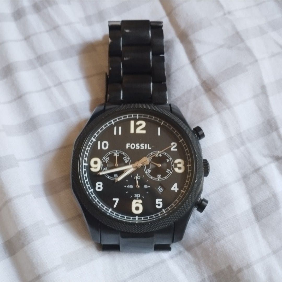 Jam Tangan Fossil chronograph, Fesyen Pria, Jam Tangan di Carousell