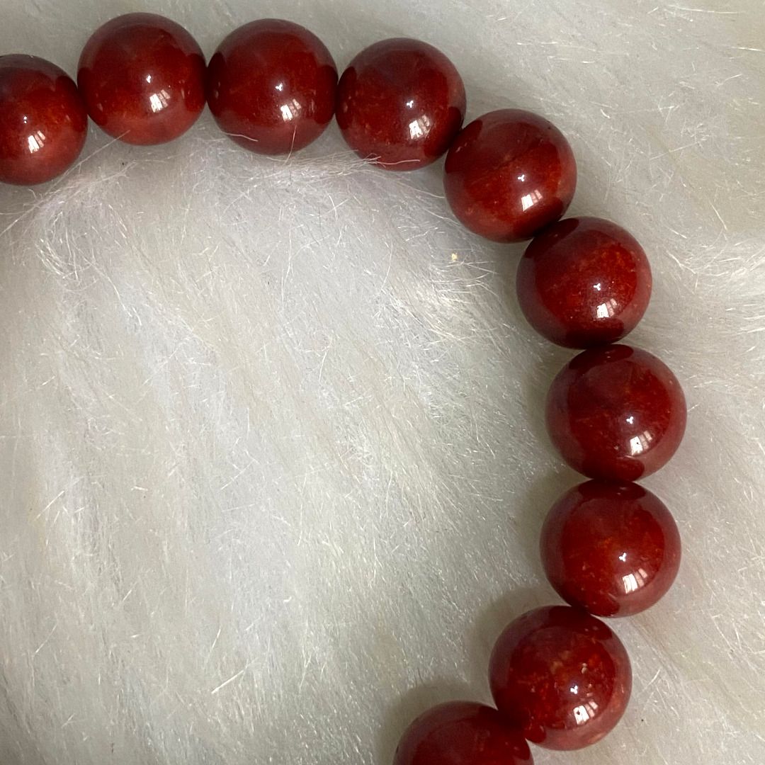 Japan Vintage Dark Red Corales Ball Beads Bracelet, Women's Fashion ...