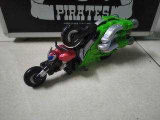 Shf Kamen rider Kuuga Titan Form, Hobbies & Toys, Toys & Games on Carousell