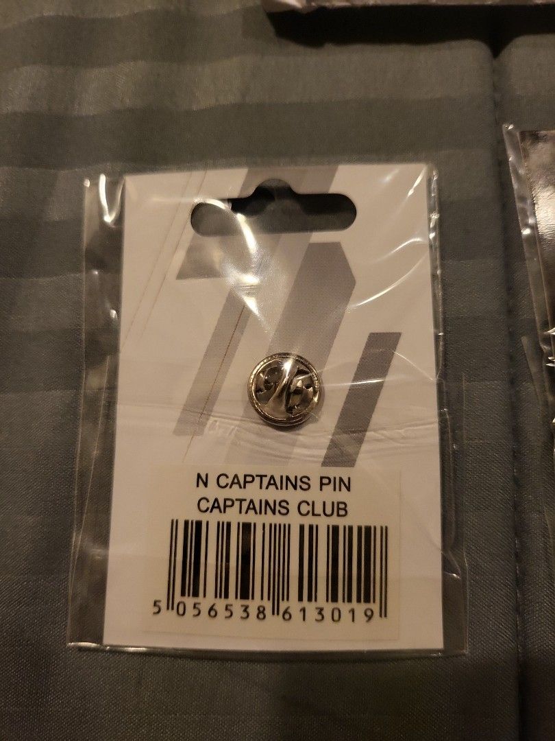 Laver Cup tennis captain pins, Sports Equipment, Other Sports Equipment ...