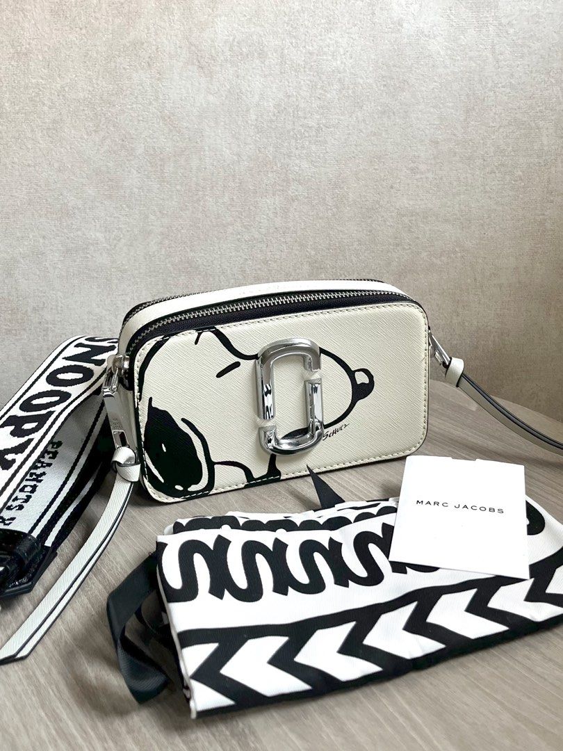 Marc Jacobs Snapshot X Peanuts Snoopy Original, Fesyen Wanita, Tas ...