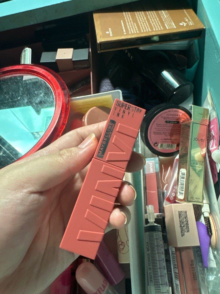 Charmed Makeup Box | Saubhaya Makeup