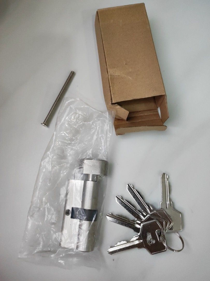 Metal Gate Lock Set (brand new), Furniture & Home Living, Security ...