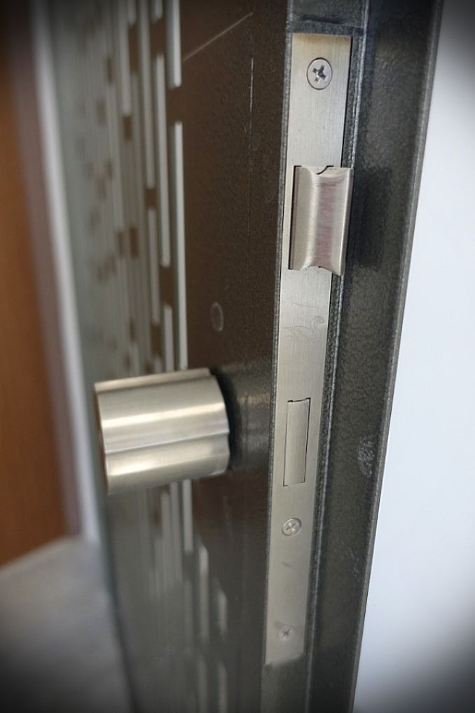 Metal Gate Lock Set for HDB, Furniture & Home Living, Security & Locks ...