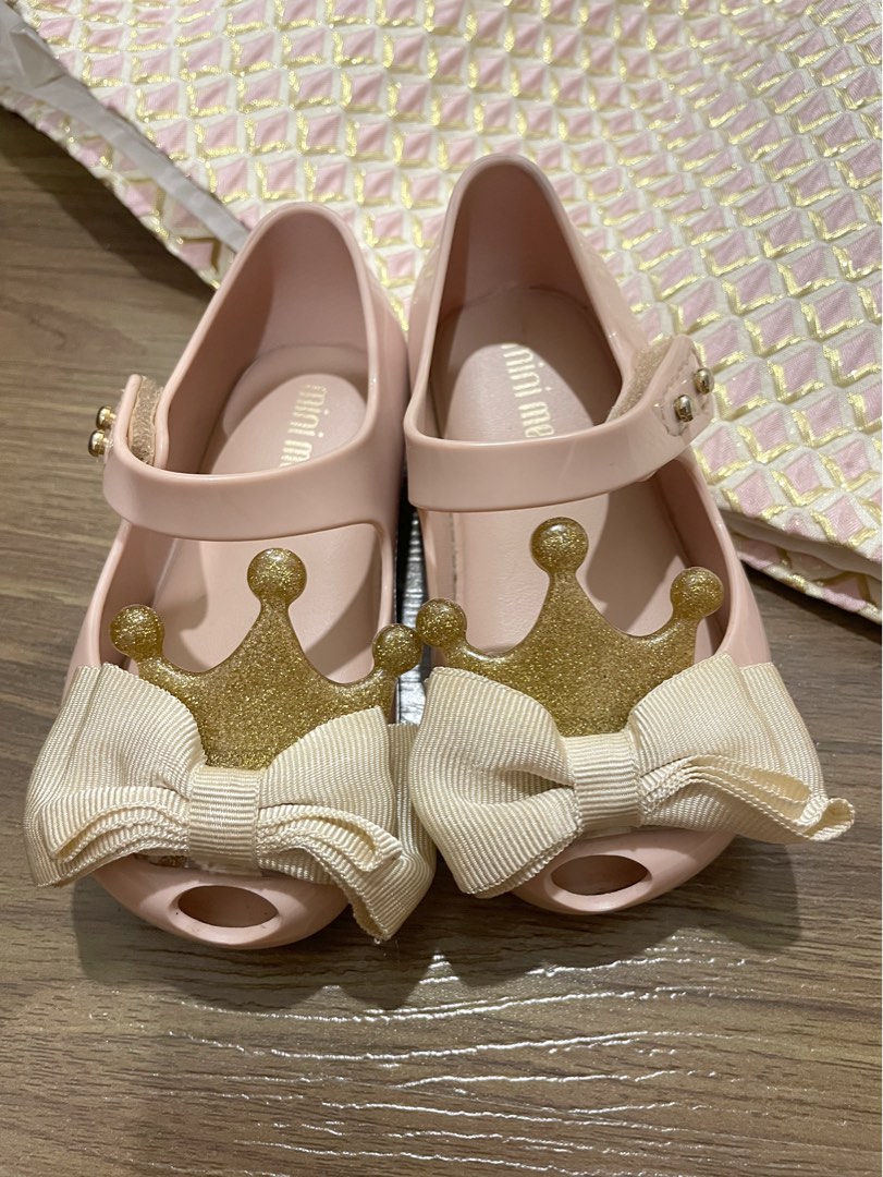 Mini melissa size 5, Babies & Kids, Babies & Kids Fashion on Carousell