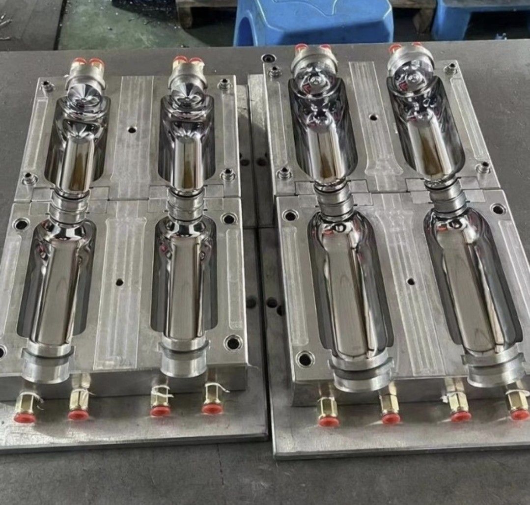 Mold molding botol 2cav bahan P20 steel, Elektronik, Lainnya di Carousell