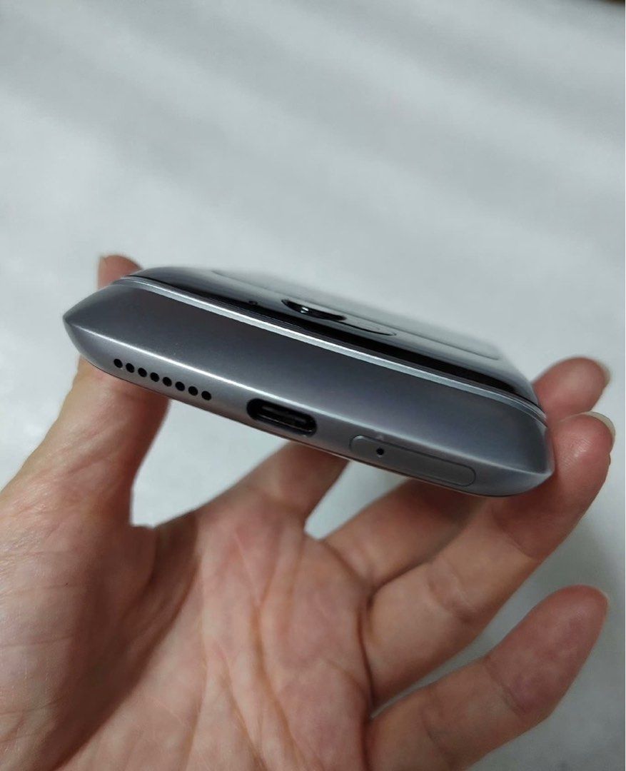 Motorola razr 5G 2020, Mobile Phones & Gadgets, Mobile Phones, Android ...