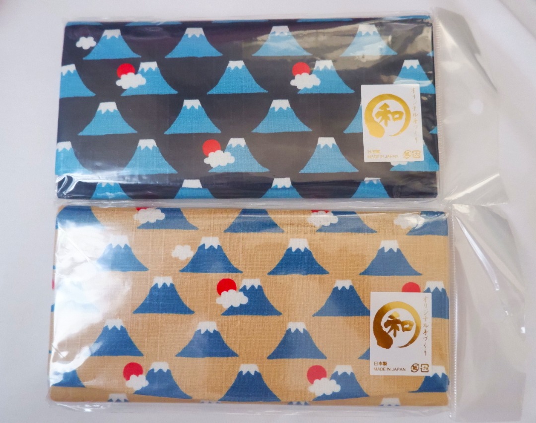 MT FUJI WALLET (SOLD SEPARATELY), Women's Fashion, Bags & Wallets ...