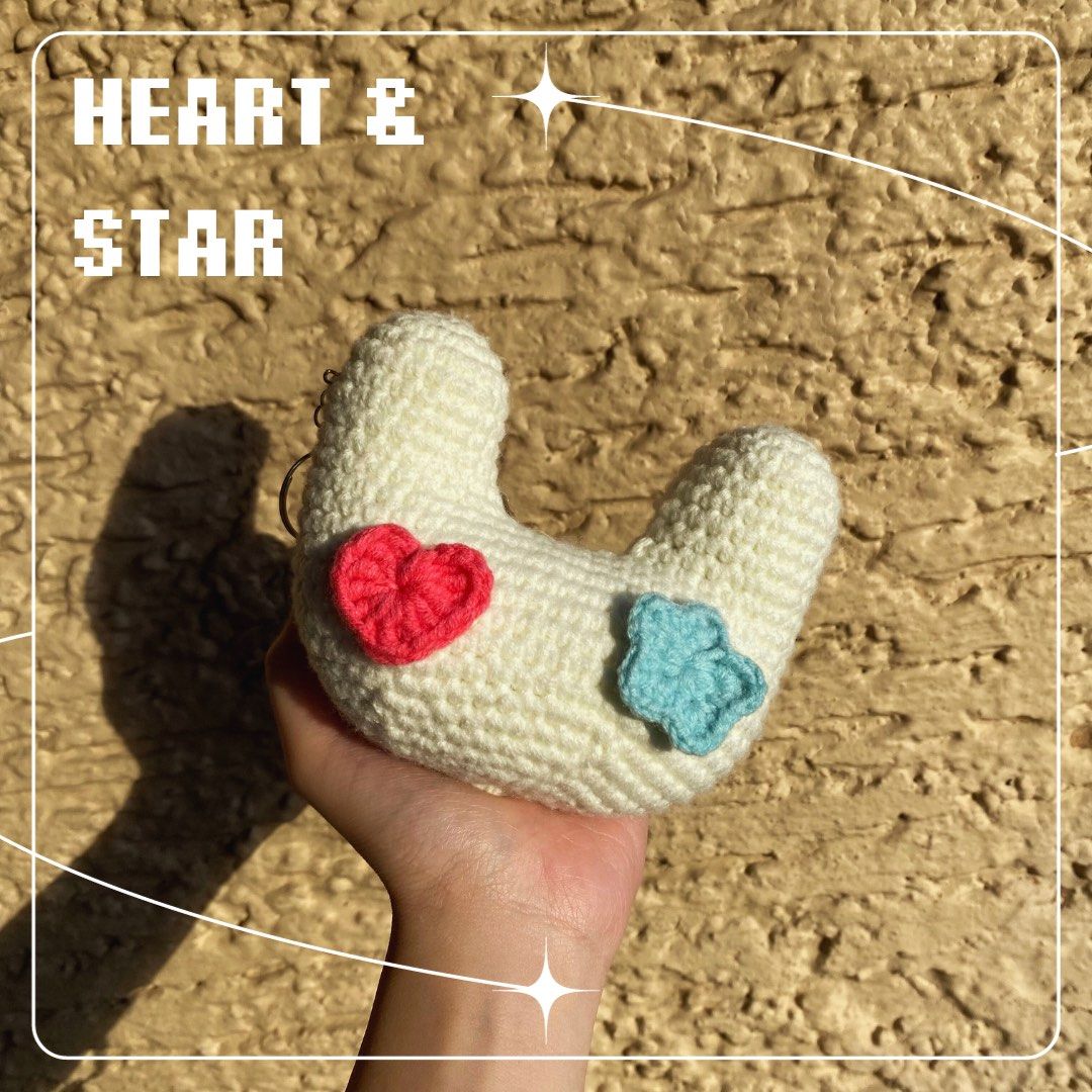 NewJeans Binky Bong Lightstick Crochet Keychain, Hobbies & Toys ...