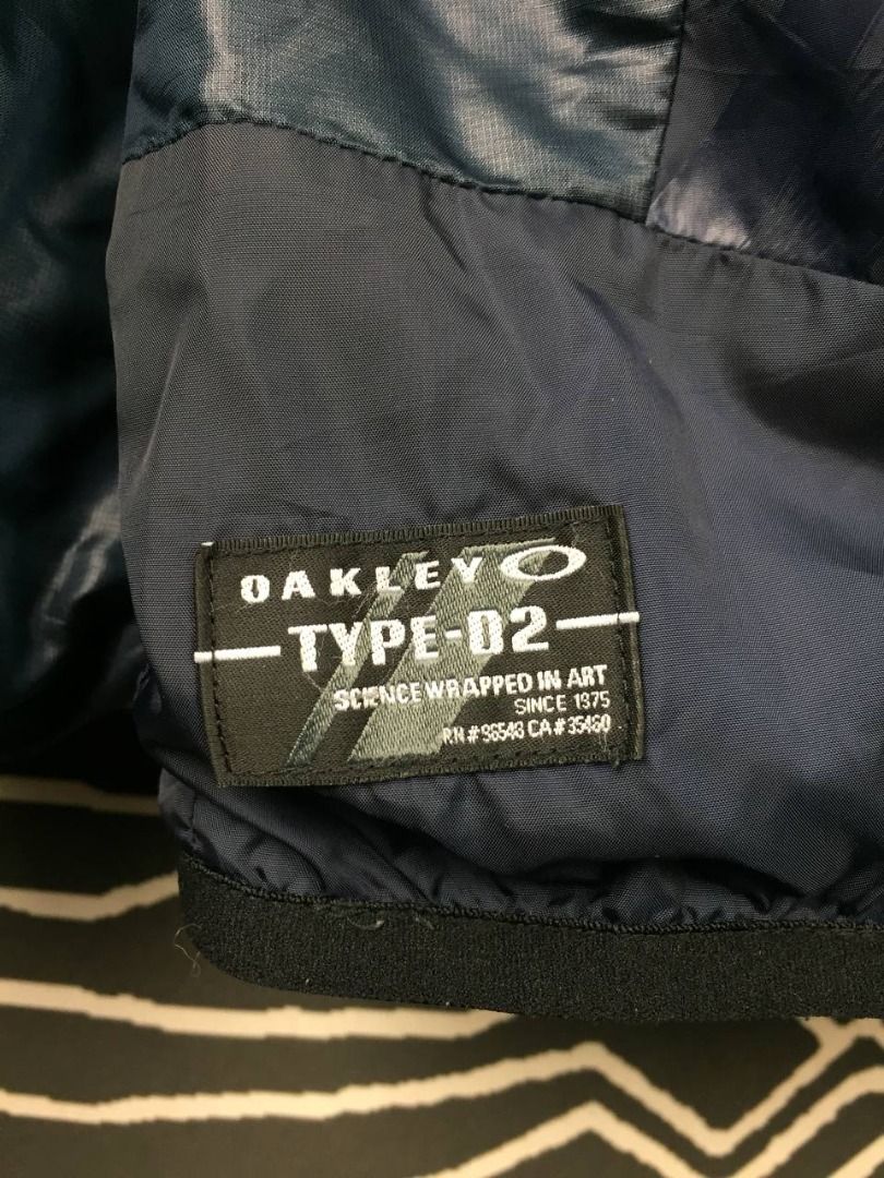 Oakley Type-02 Big Logo Windbreaker Jacket, Men's Fashion, Coats ...