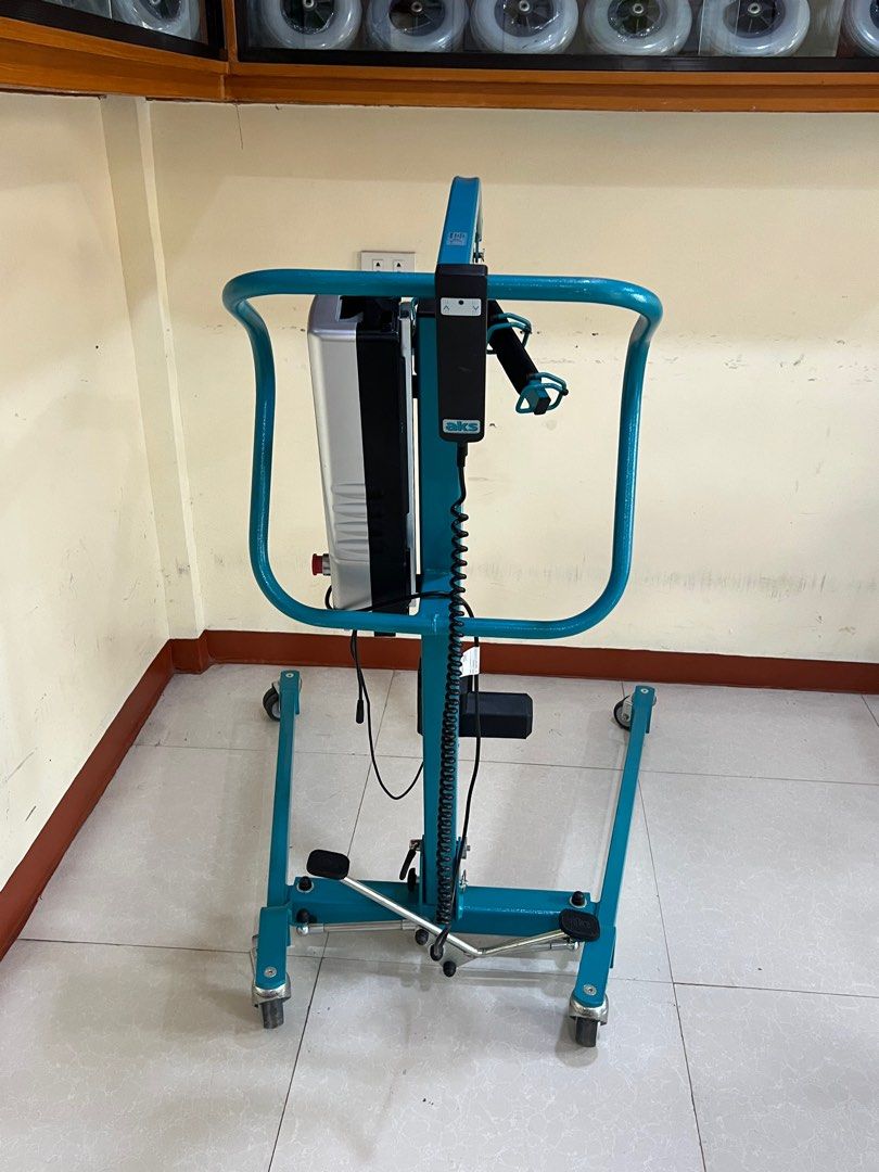 Patient lifter and standing hoist, Health & Nutrition, Assistive ...