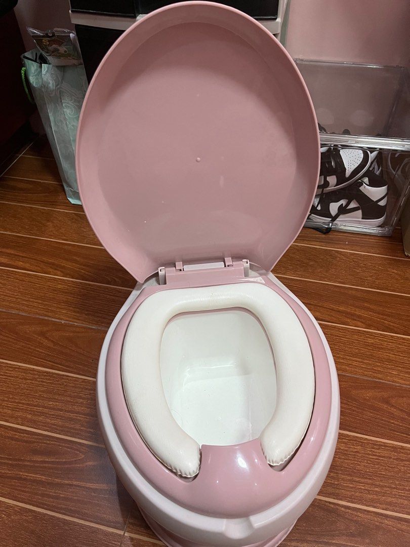 Potty training, Babies & Kids, Bathing & Changing, Toilet Training on ...