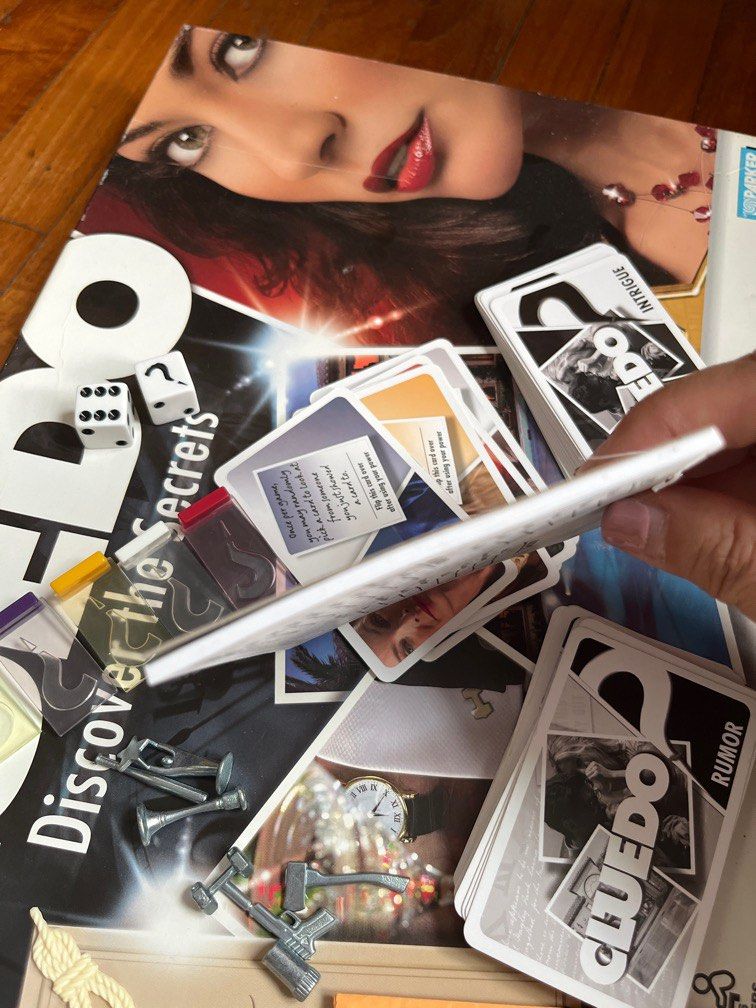 Pre-loved Cluedo board game (full complete set with box intact ...