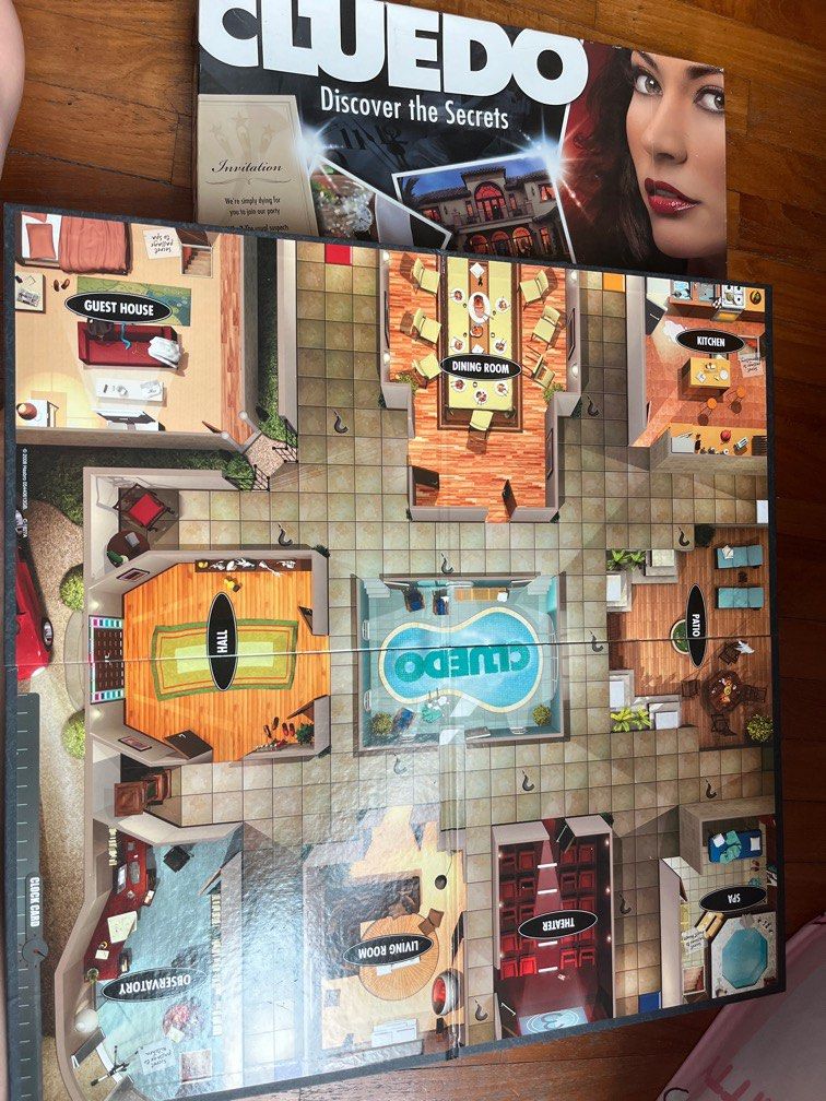 Pre-loved Cluedo board game (full complete set with box intact ...