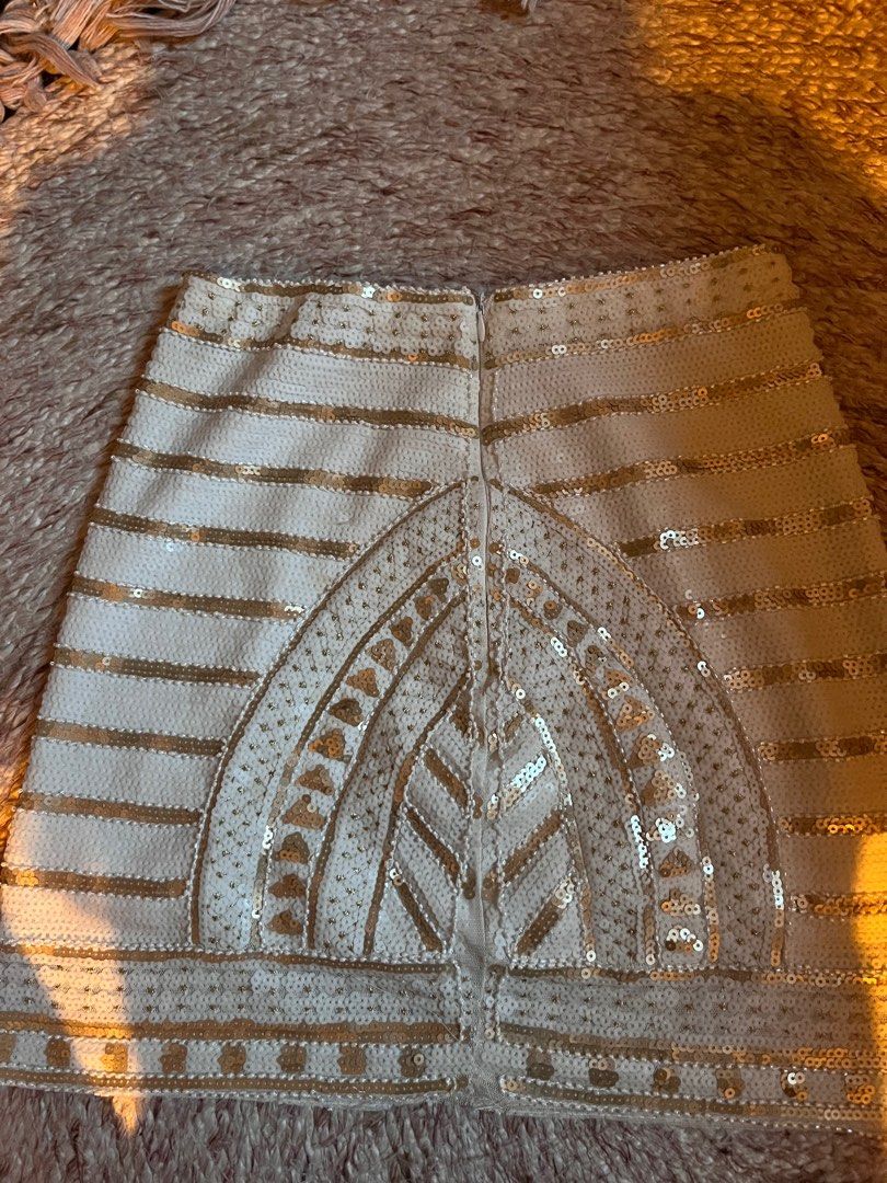 Reverse sequin vintage skirt, Women's Fashion, Bottoms, Skirts on Carousell