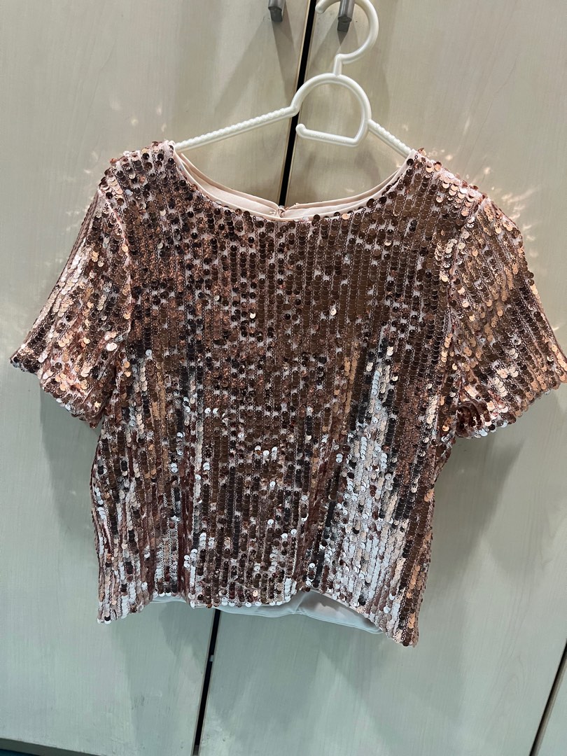 Rose Gold Forever 21 Sequin Top Small Size, Women's Fashion, Tops ...