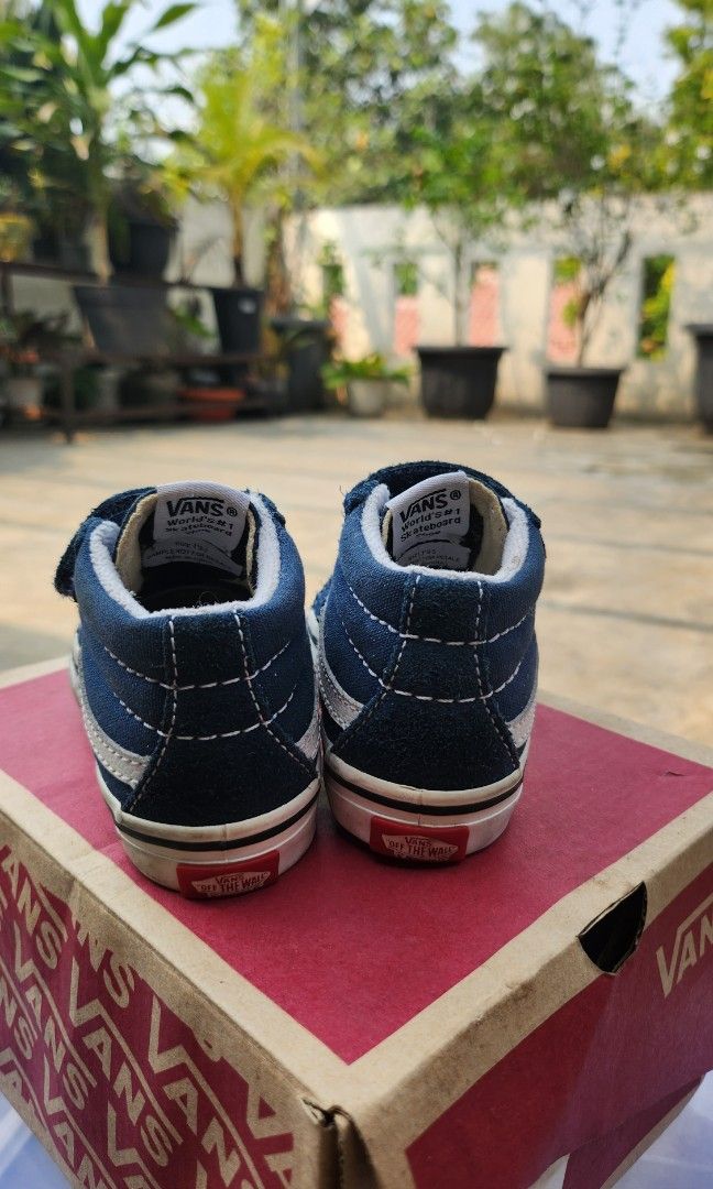 Sepatu anak vans sk8 velcro, Bayi & Anak, Lainnya di Carousell