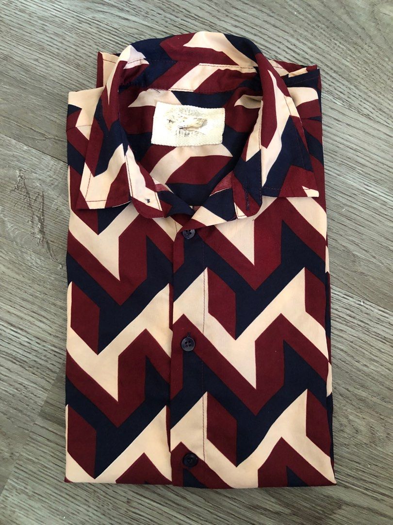 Smyth polo for men medium, Men's Fashion, Tops & Sets, Tshirts & Polo Shirts on Carousell