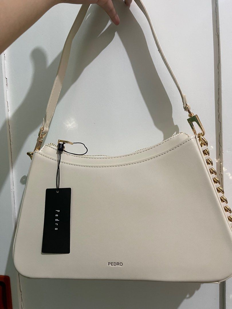 Tas pedro, Fesyen Wanita, Tas & Dompet di Carousell