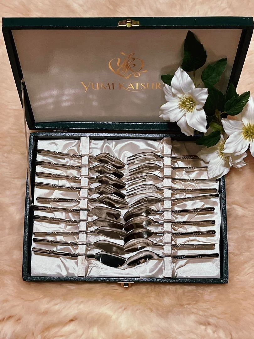 The Perfect Gift, Exquisite Design YUMI KATSURA 18-10 Stainless Mirror Polished Cutleries 20 ...