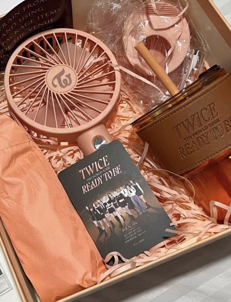 TWICE RTB VIP PACKAGE, Hobbies & Toys, Memorabilia & Collectibles, K ...