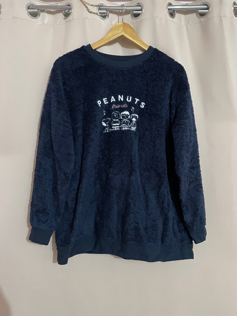 U N I Q L O NAVY BLUE PEANUTS FLEECE, Women's Fashion, Coats, Jackets ...