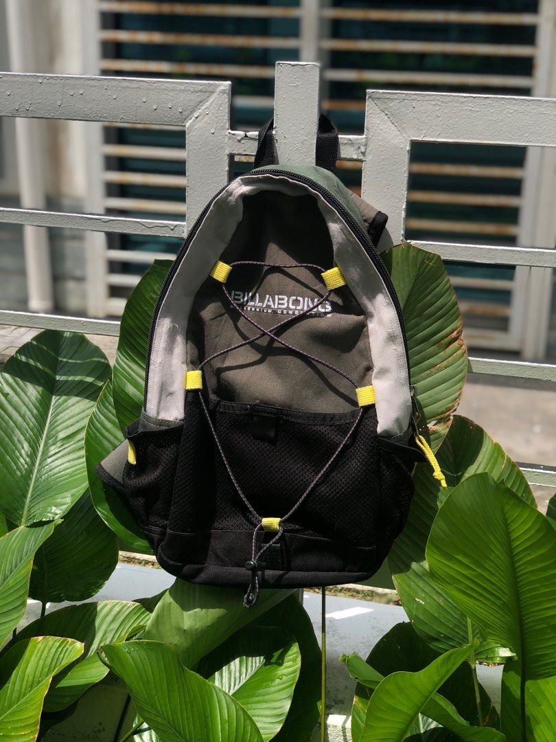 Vintage 90s Billabong Crossbody Like Oakley, Men's Fashion, Bags, Sling ...