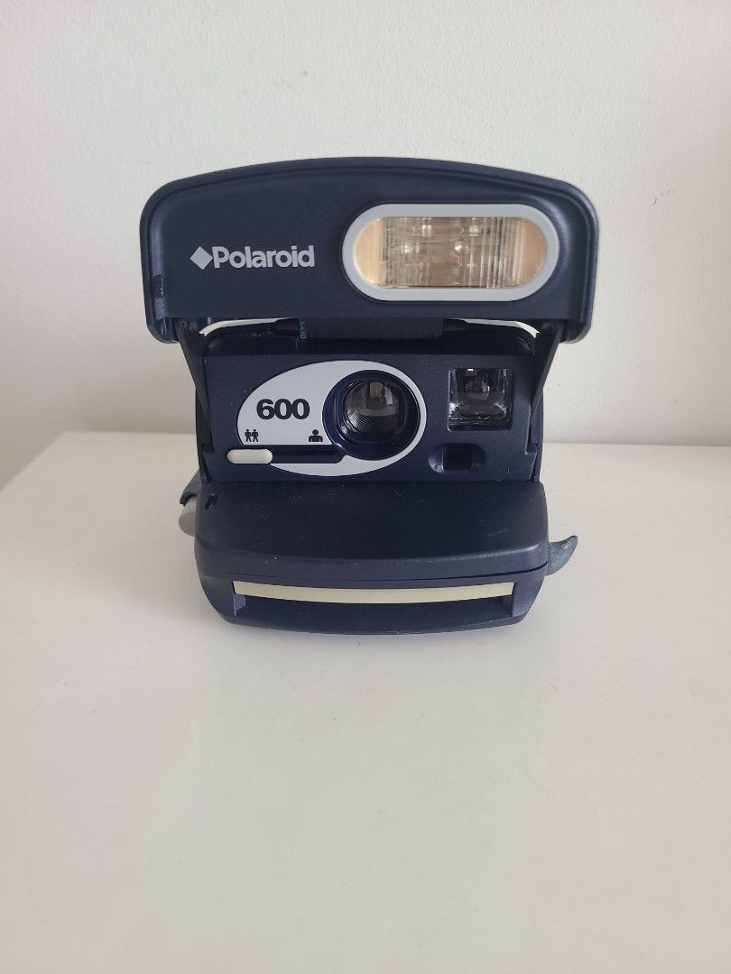 Vintage Polaroid 600 Round Camera, Photography, Cameras on Carousell