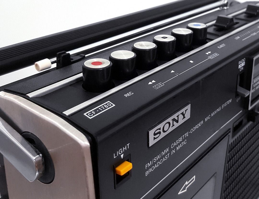 Vintage Sony CF-1780 Portable 3 band Radio Cassette Player/Boombox In ...