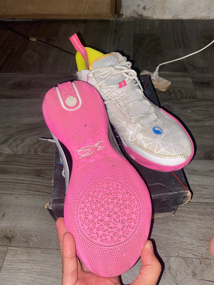 Way of Wade Shadow 3, Men's Fashion, Footwear, Sneakers on Carousell