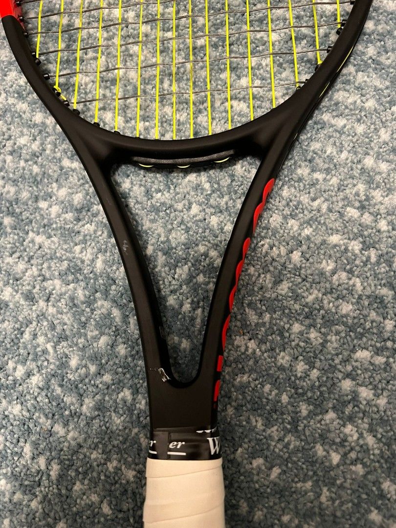 Wilson Pro Staff 97 v11.0, Sports Equipment, Sports & Games, Racket ...