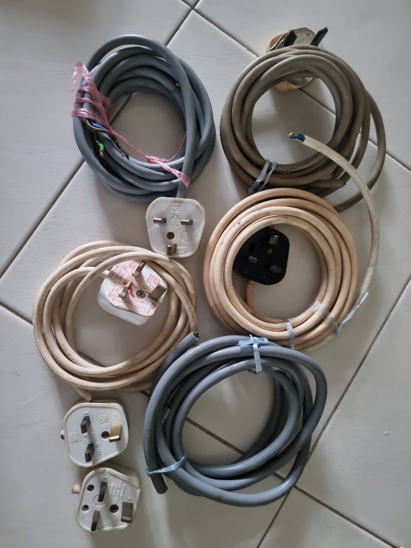3Pin plugs, TV & Home Appliances, Other Home Appliances on Carousell