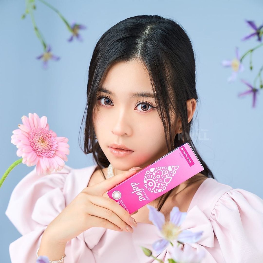 [全兩種] 阿妹 黃敏蕎 @ LOLLY TALK 高畫質加厚防潑水應援30*30CM海報 A3 POSTER, 攝影器材, 攝影配件, 其他攝影配件 - Carousell