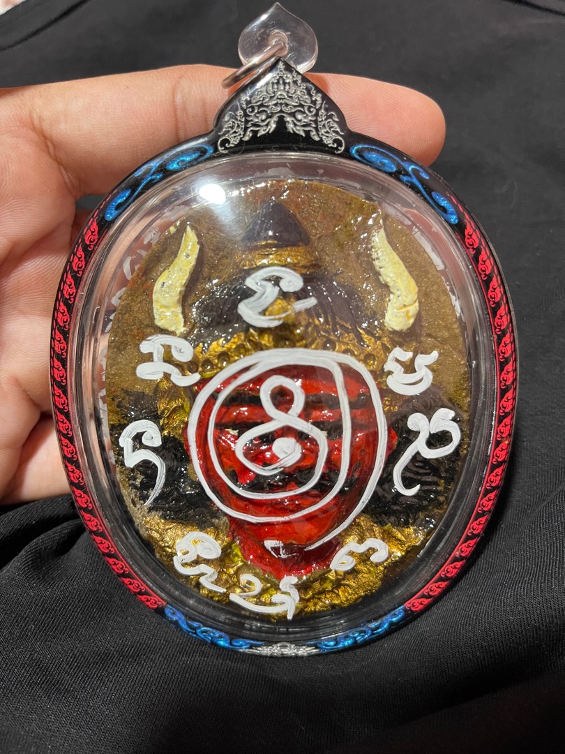 Ajarn Tom - King of prai, Hobbies & Toys, Memorabilia & Collectibles, Religious Items on Carousell