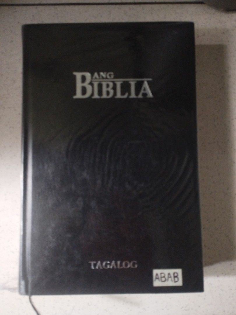 Ang Bagong Ang Biblia, Hobbies & Toys, Books & Magazines, Religion ...