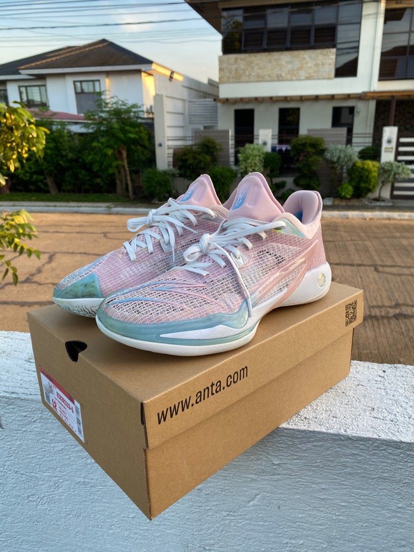 anta crazy light 4, Men's Fashion, Footwear, Sneakers on Carousell