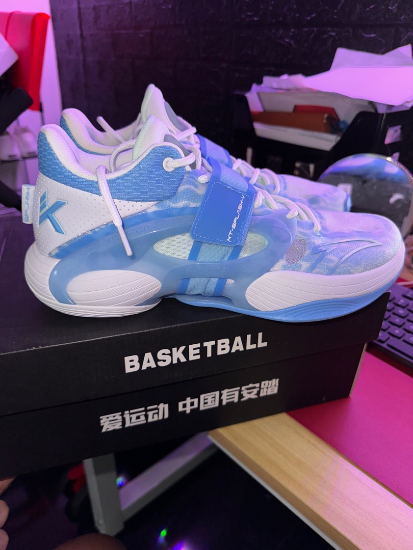 Anta Klay Thompson Splash V, Men's Fashion, Footwear, Sneakers on Carousell
