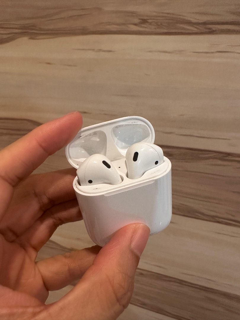 Apple Earpod Gen 1, Audio, Earphones on Carousell