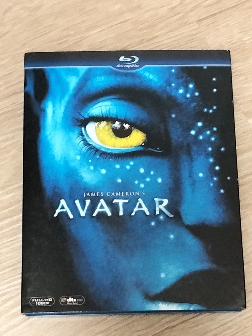 Avatar Blu Ray disc, Hobbies & Toys, Music & Media, CDs & DVDs on Carousell