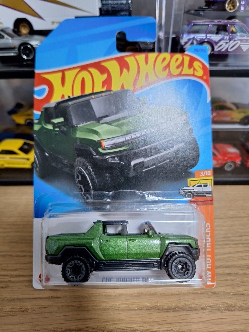 Barbie Hummer EV lot, Hobbies & Toys, Toys & Games on Carousell