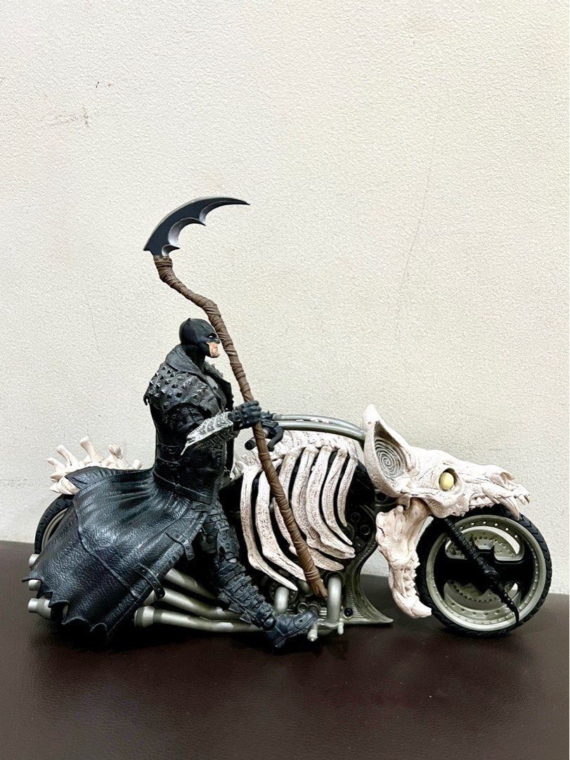 Batman: Dark Nights Death Metal with Death Metal Batcycle, Hobbies ...