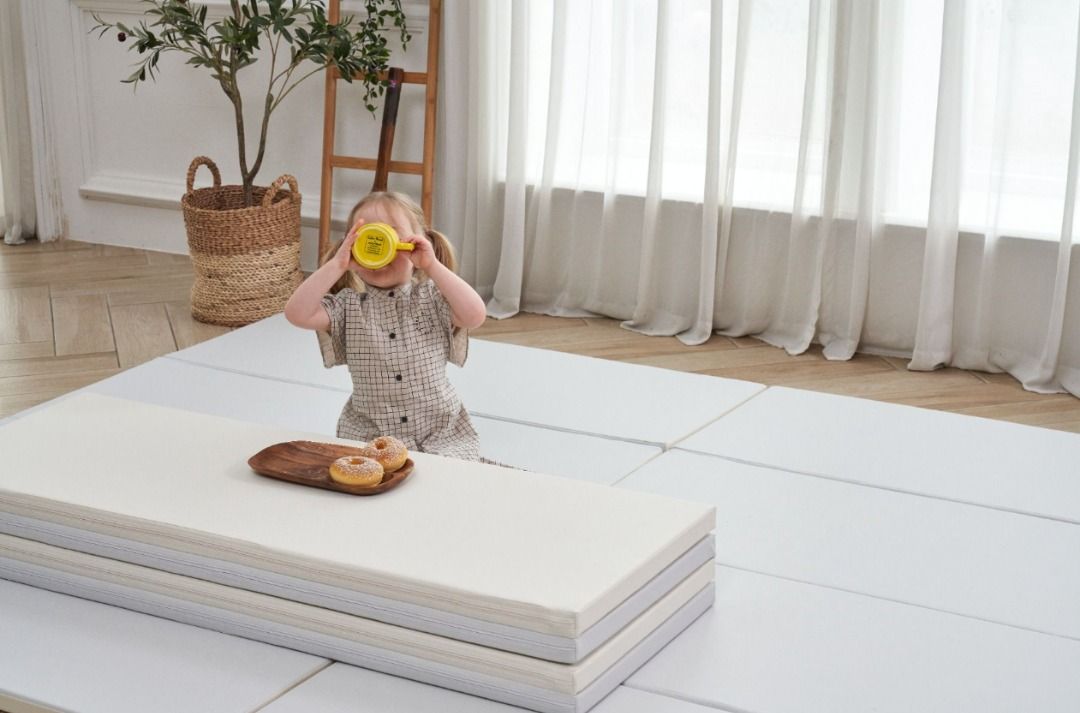 Caraz Folding Playmat- Grey/White 140 x 200cm x 4cm(H), Babies & Kids ...