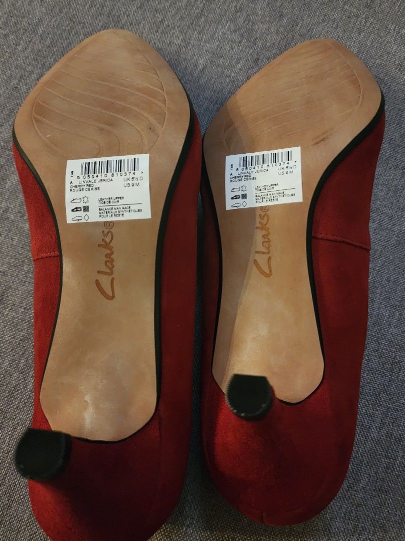 Clarks Red Heels, Women's Fashion, Footwear, Heels on Carousell
