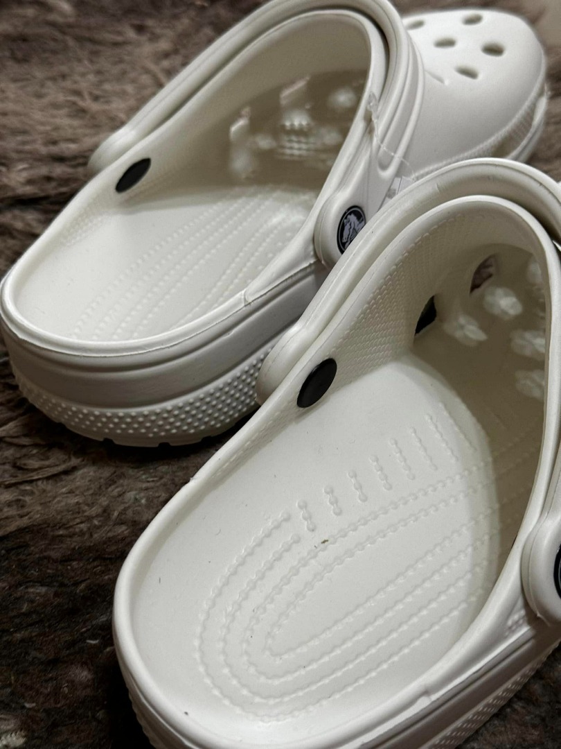 Classic white Clog, Women's Fashion, Footwear, Slippers and slides on ...