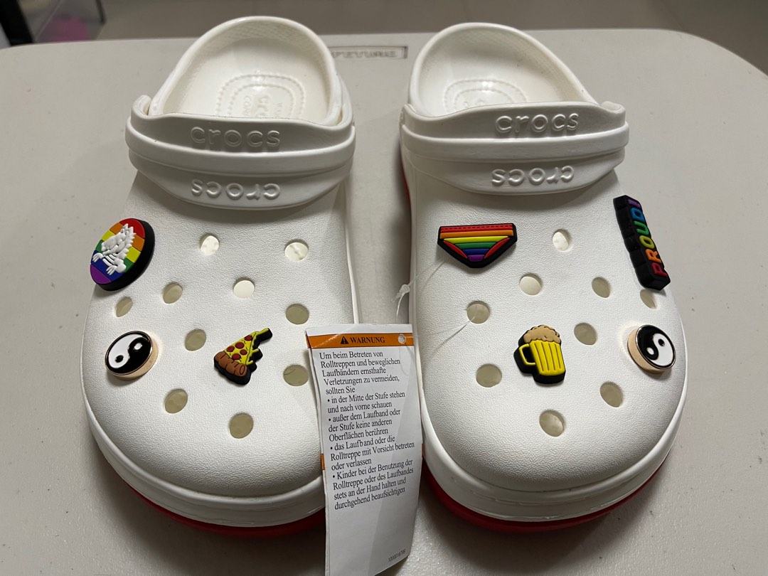 crocs full force, Men's Fashion, Footwear, Slippers & Slides on Carousell