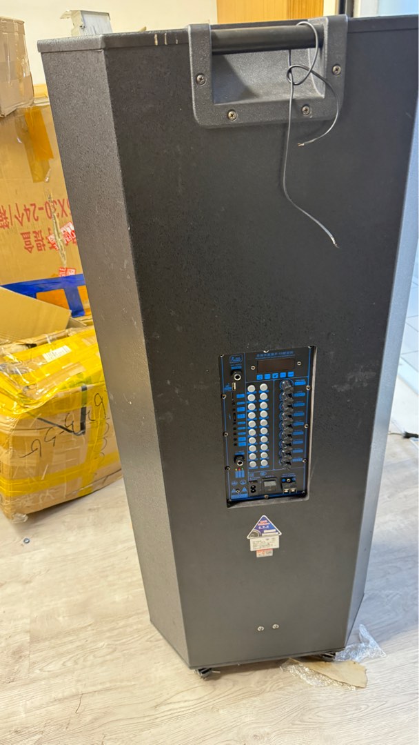 Dell Monitor, Audio, Soundbars, Speakers & Amplifiers on Carousell