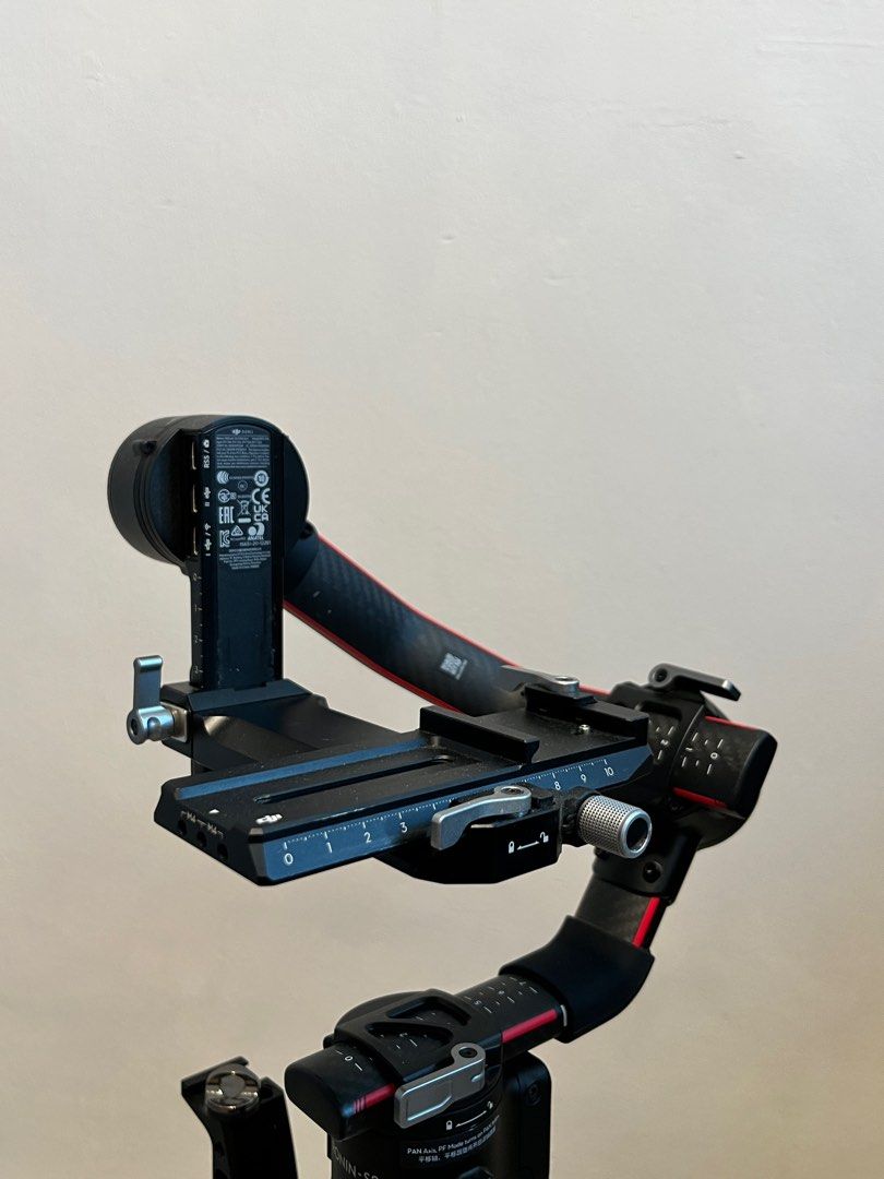 DJI RS2 Pro Full Kit, Photography, Video Cameras on Carousell