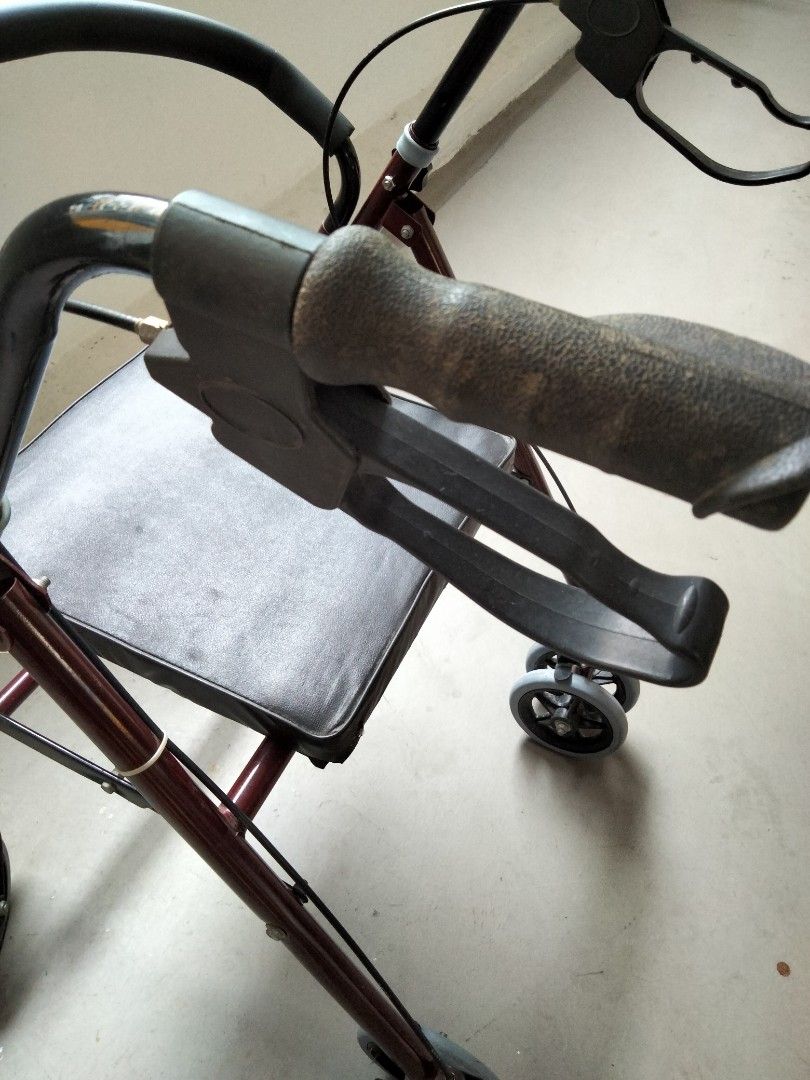 Elderly foldable rehab walking aid/ frame with wheels and seat, Health ...